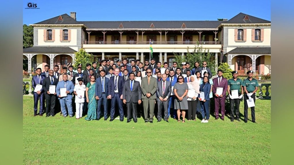 Duke of Edinburgh's International Award - Mauritius: Gold awardees ...