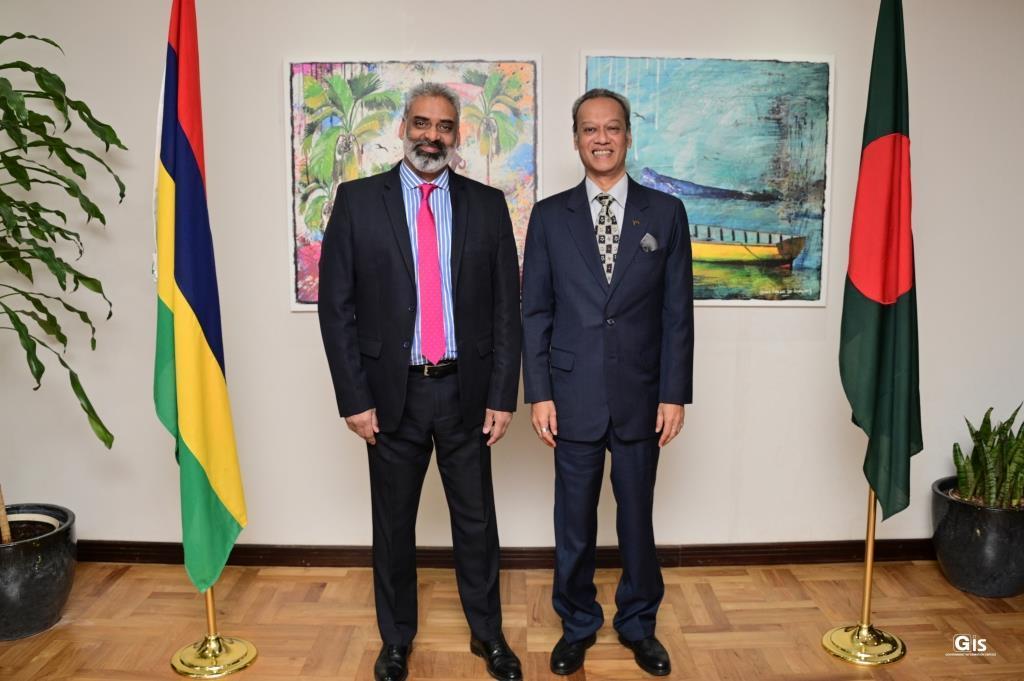 Bangladeshi High Commissioner and Minister Gobin Discuss Strategies to ...