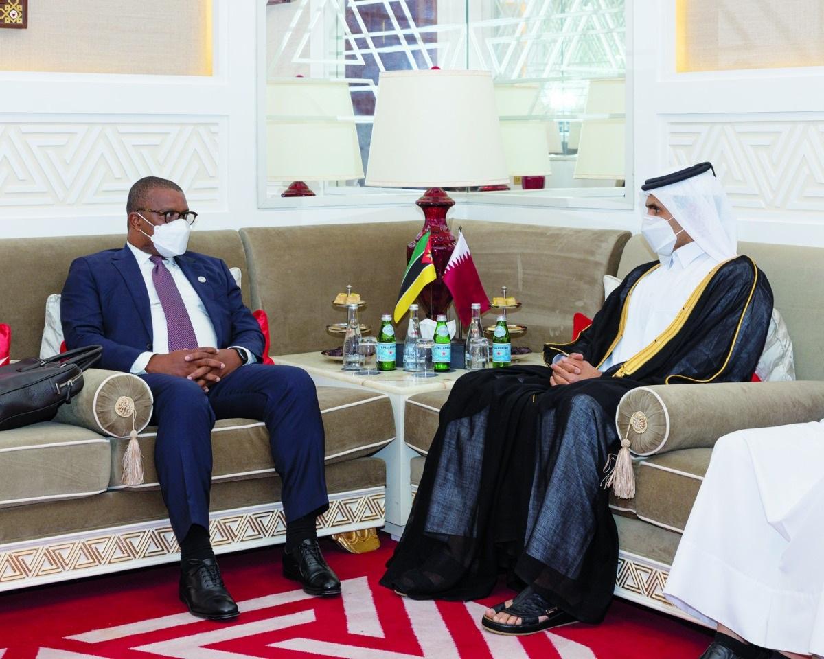 Minister Tonela meets Qatari counterpart in Doha - Mozambique