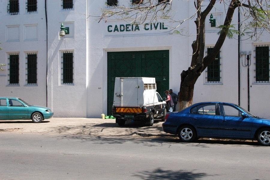 Parliamentarians want prisons moved away from central Maputo - Mozambique