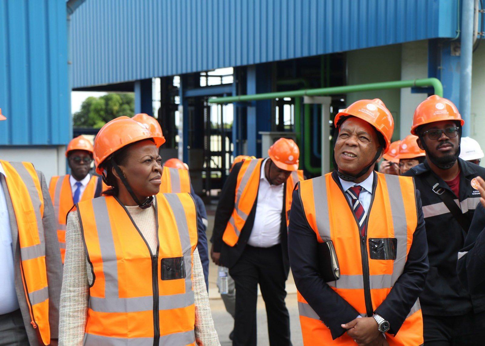 South African Ministers look for power solution in Mozambique - Mozambique