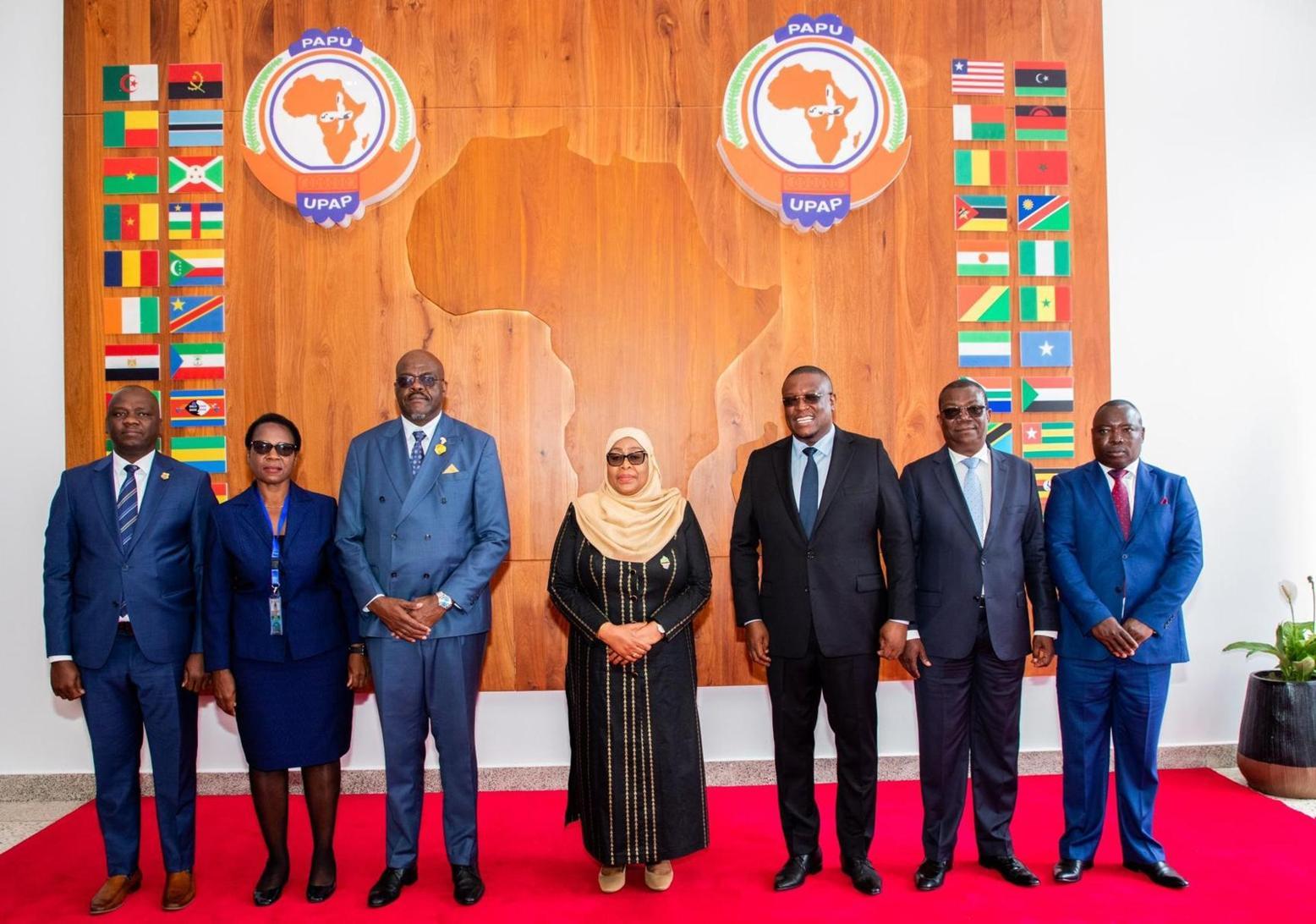 PAPU members commit to transform postal services - Mozambique