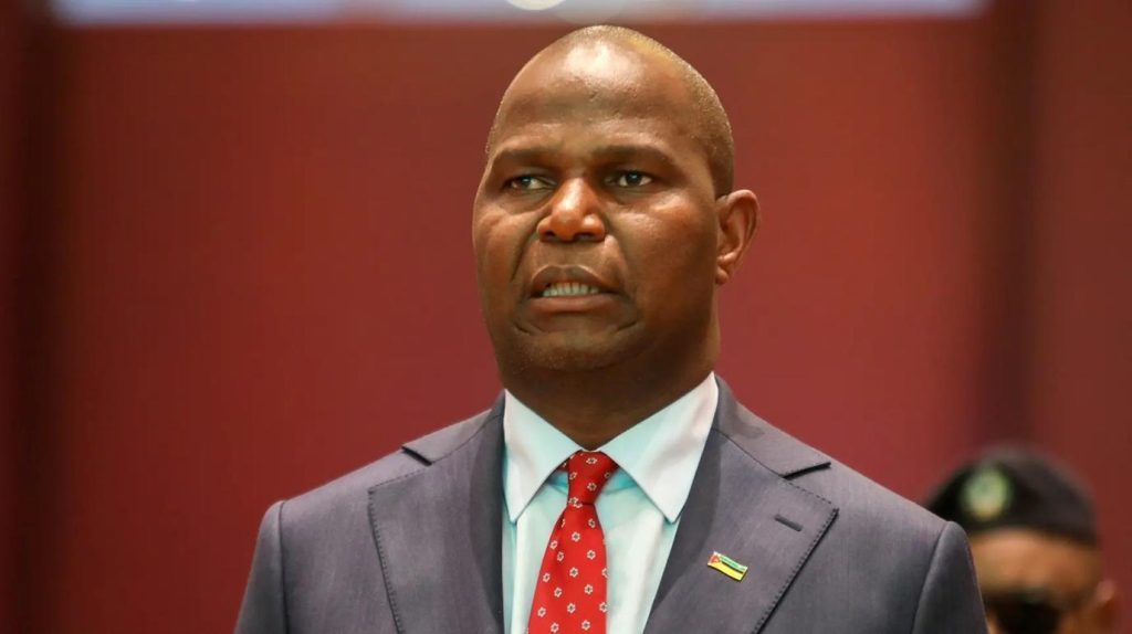 President Opens Hydraulics Symposium and CPLP Congress - Mozambique