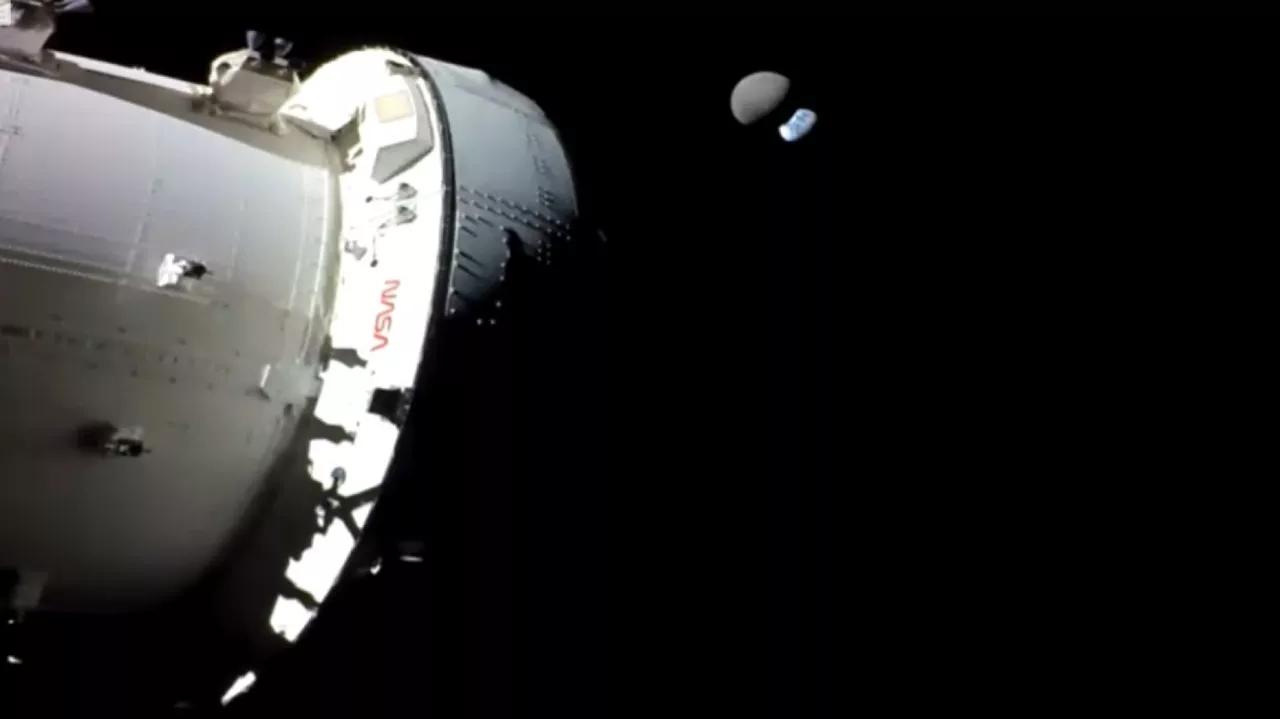 NASA Shares Stunning ‘Earth Eclipse’ Photo as Orion Sets Distance ...