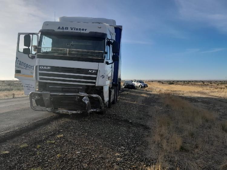 Man dies in head-on crash near Tses - Namibia