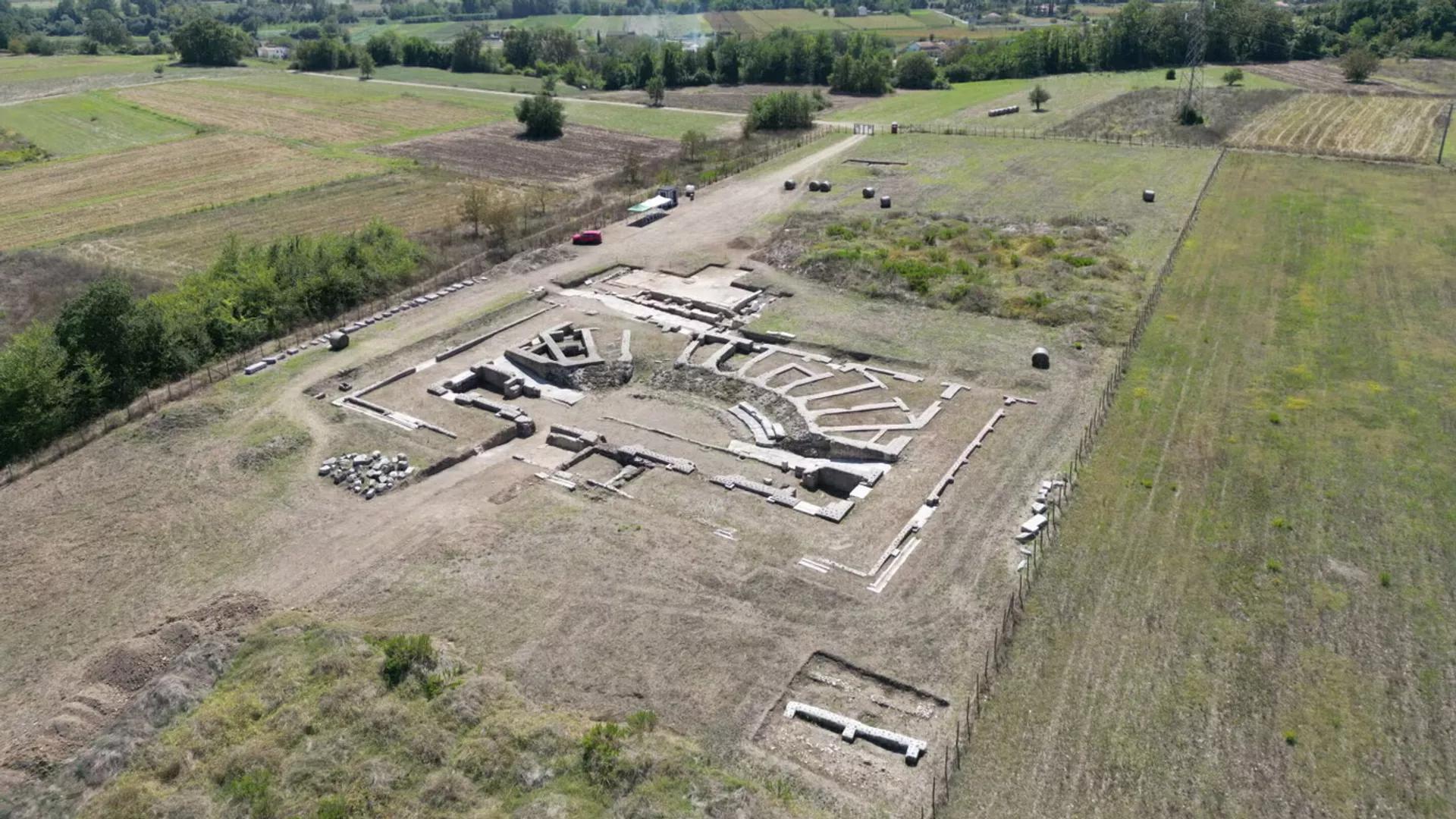 Revolutionary Discovery in Italy Redefines Timeline of Roman Empire's ...