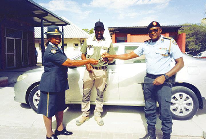 Oshana commander avails his car to fight crime - Namibia