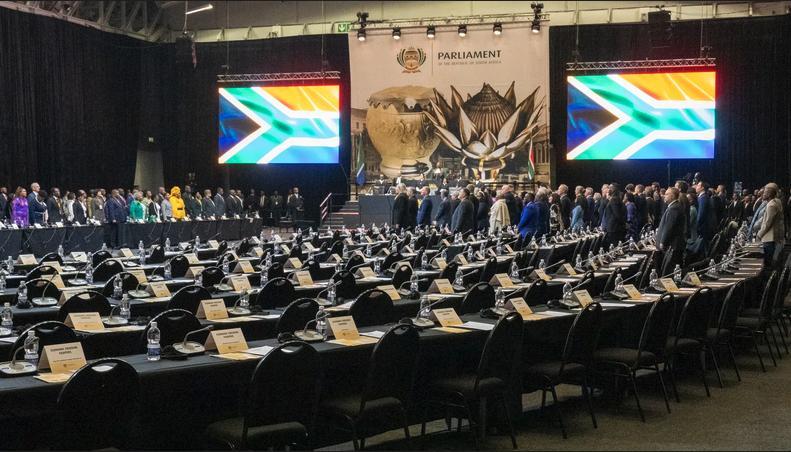 Despite earlier no-show, MK Party members to be sworn in to Parliament ...