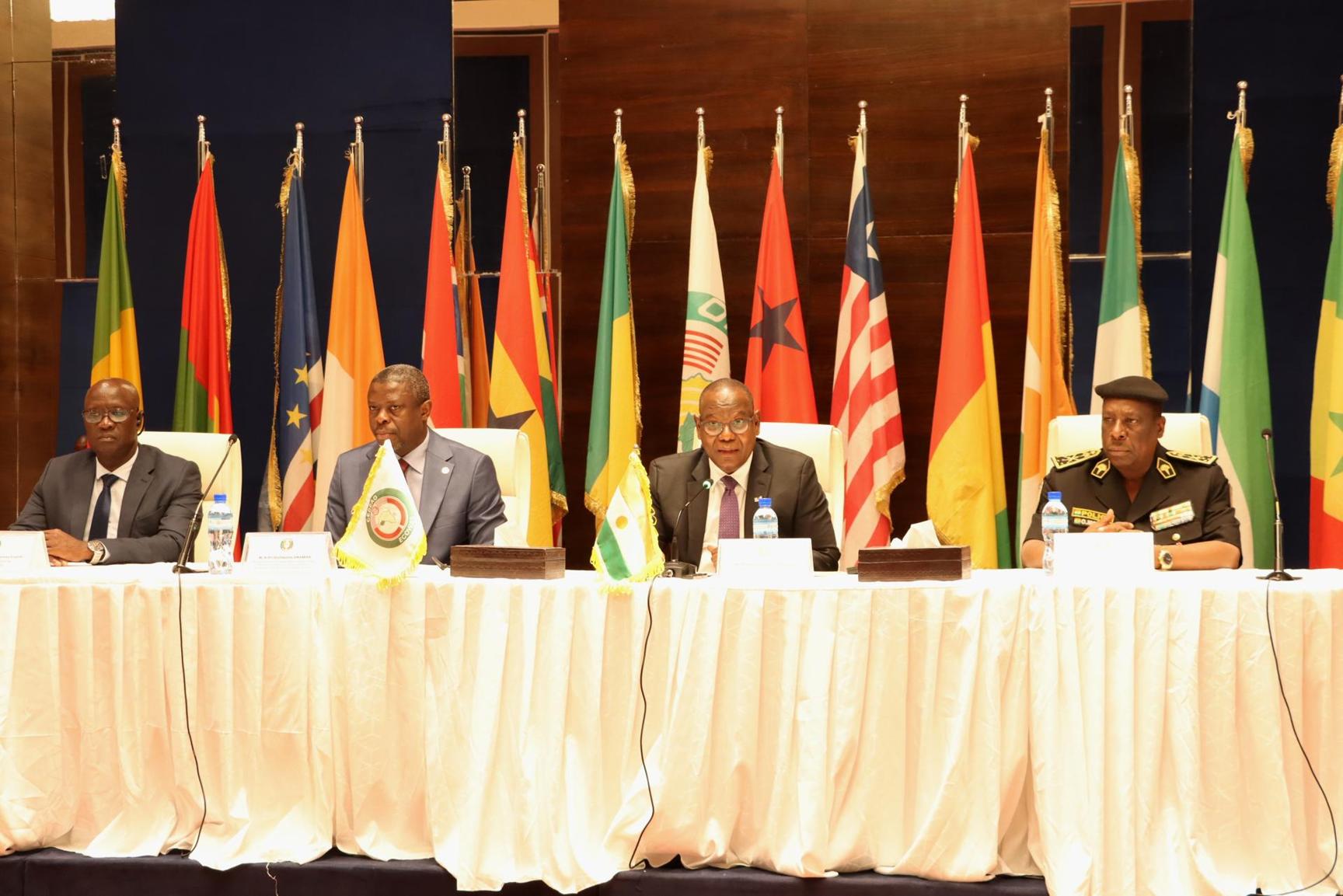 Face au terrorisme : Les Chefs des Services de Sécurité de l’Afrique de l’Ouest se concertent à ...