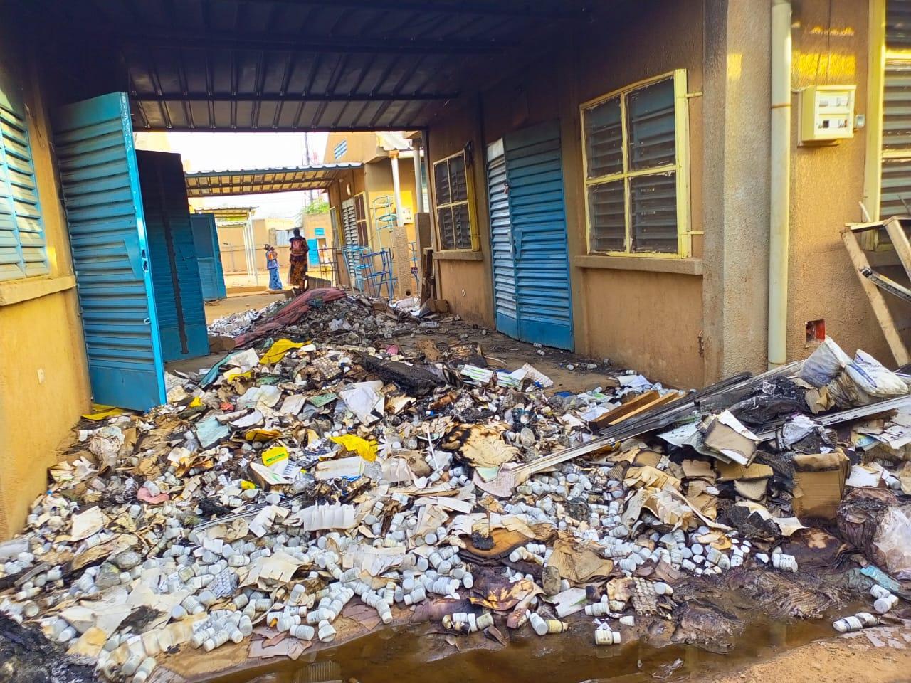 La pharmacie du district sanitaire de Madaoua ravagée par un violent ...