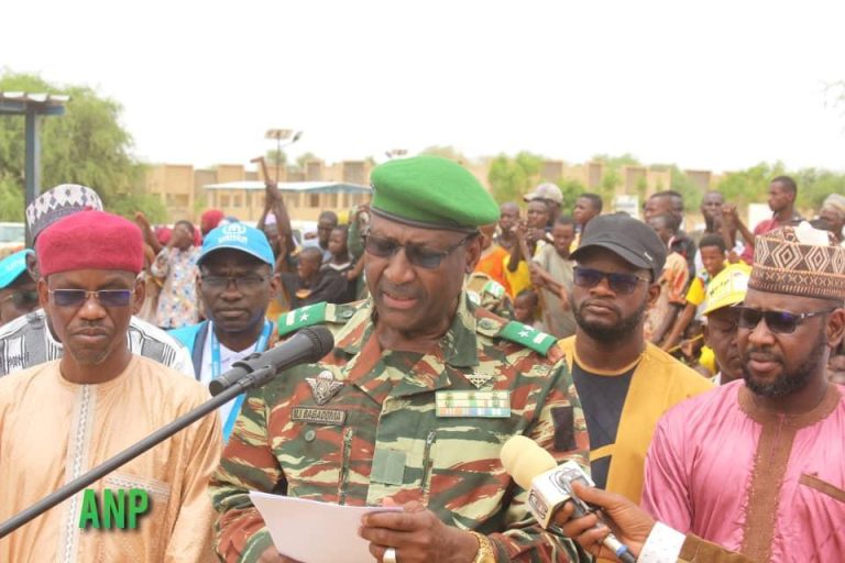 Journée Mondiale du Réfugié : Les autorités régionales de Diffa et le ...