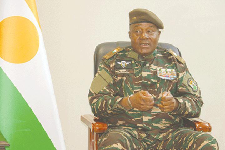 Interview accordée par le Président du Conseil National pour la Sauvegarde de la Patrie (CNSP ...