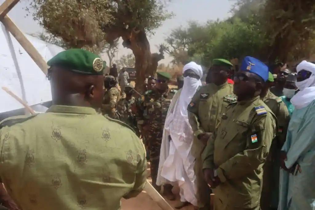 Tillabéri : Le Ministre de l’Équipement et des Infrastructures lance ...