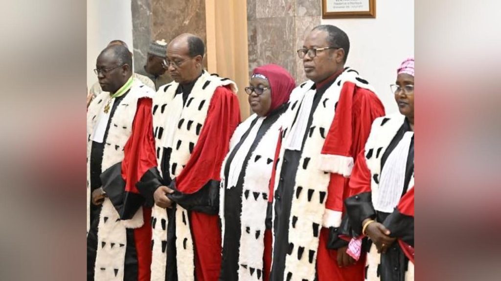 Prestation De Serment Des Membres De La Cour Des Comptes - niger