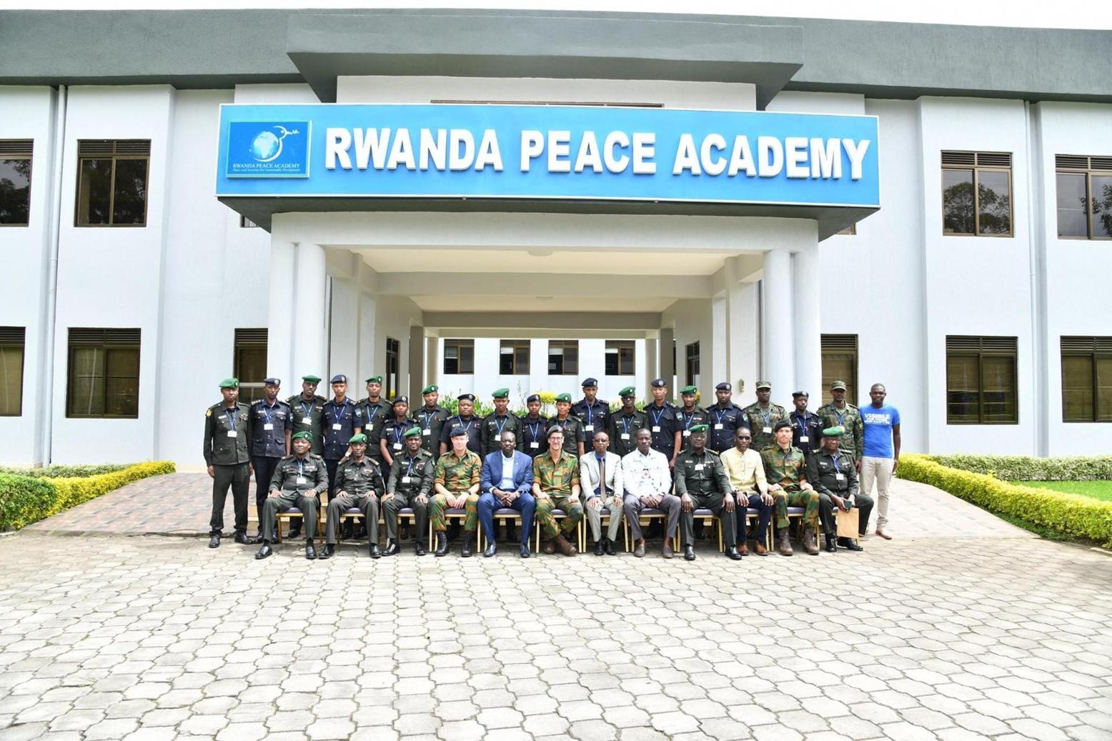 Military, police officers complete training on internal security ...