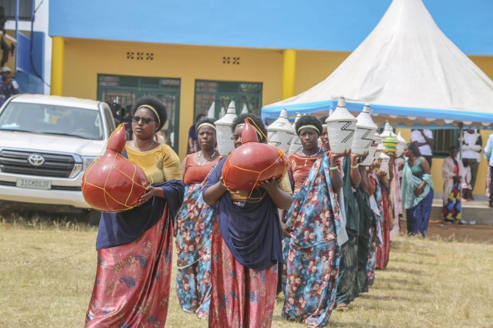 Umuganura: Rutsiro residents affected by disasters given cows, seeds ...