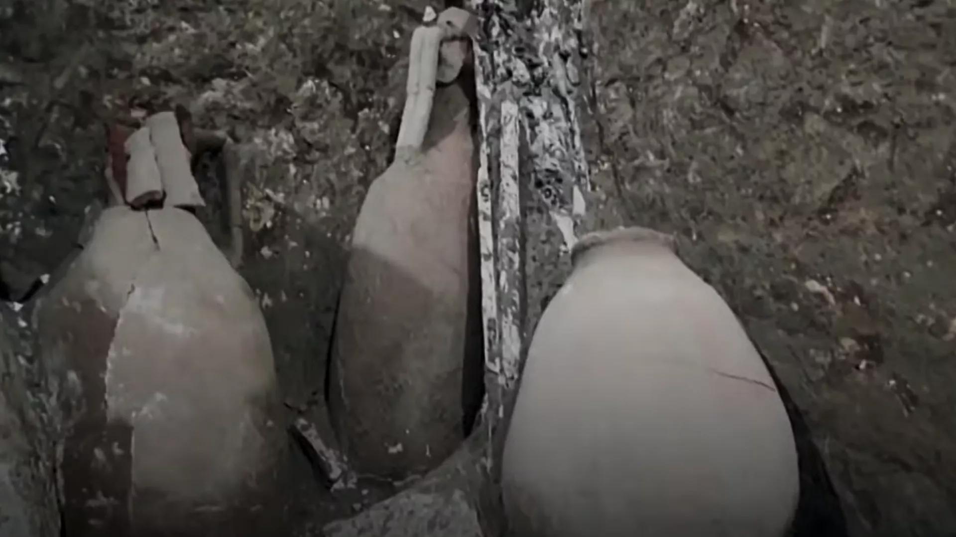 Archaeological Treasure: Pre-Inca Sacred Funeral Ground Reveals Peru's ...