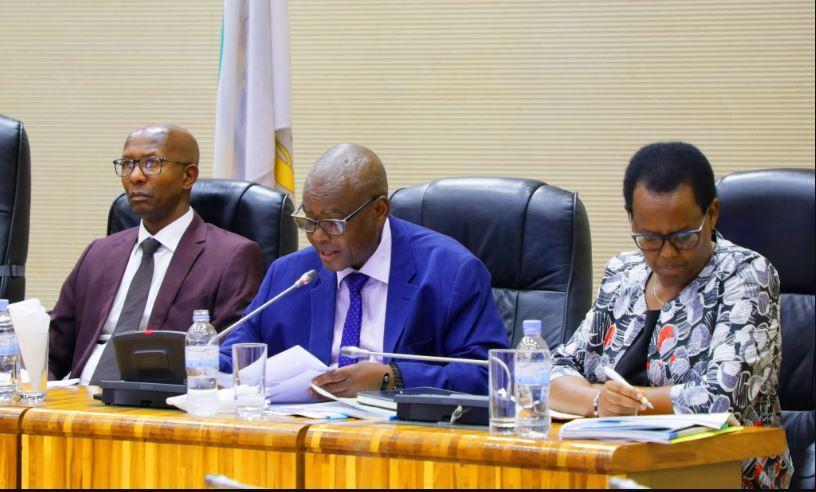 Above 460,000 Applicants for Nearly 3000 Jobs – Public Service ...