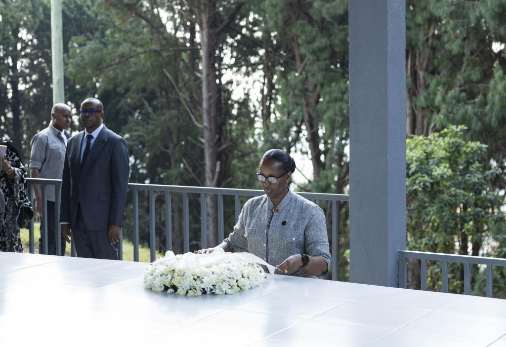 First Lady attends dignified burial for Genocide victims at Bisesero ...