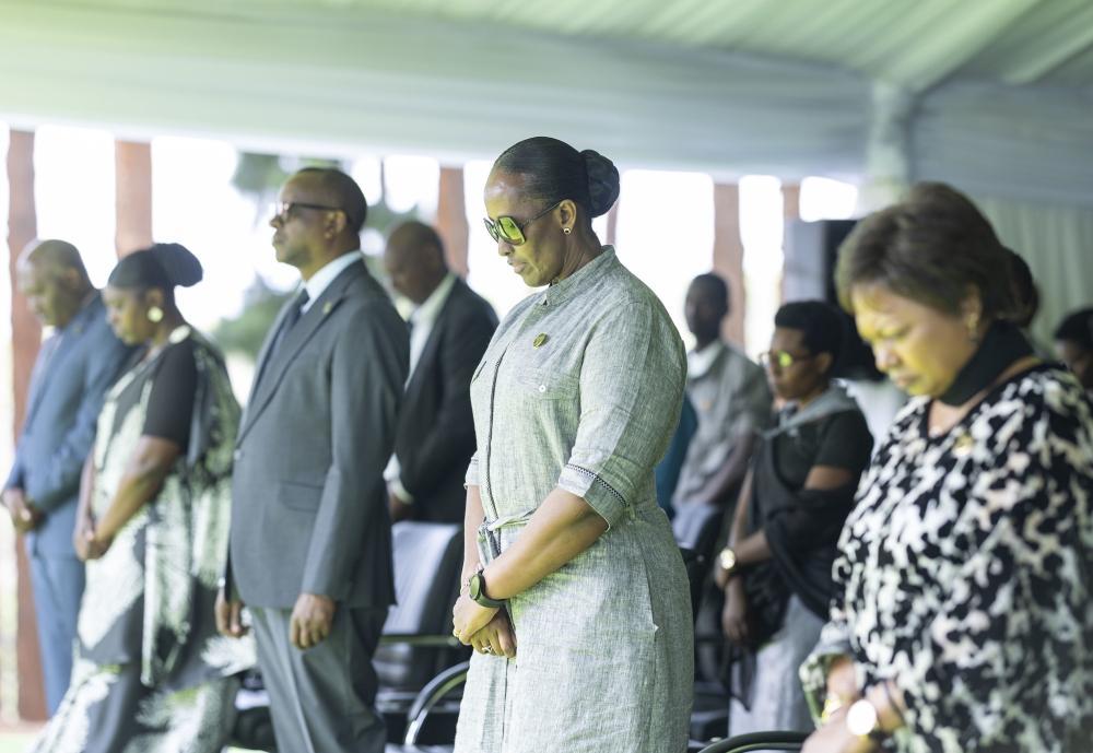 First Lady attends dignified burial for Genocide victims at Bisesero ...