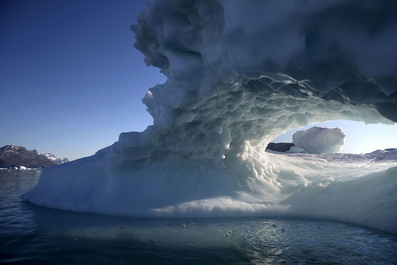 Clues in Ice Sheets: Traces of Ancient Civilizations Found in Greenland ...