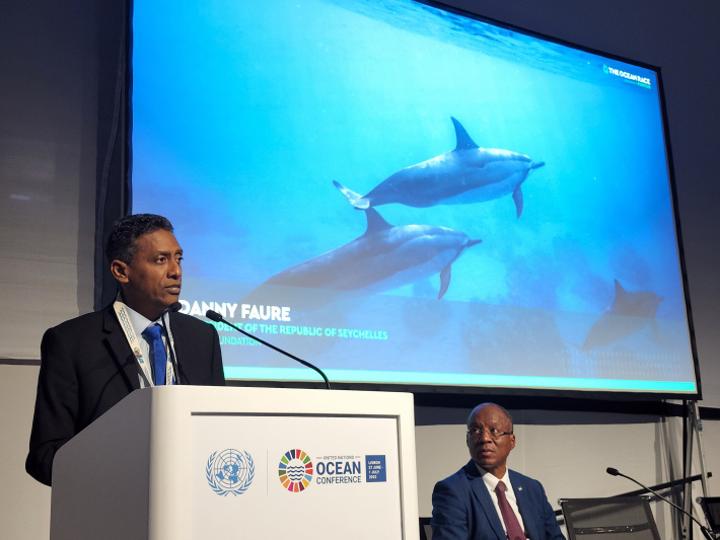 Former President Danny Faure speaks at The Ocean Race side-event ...