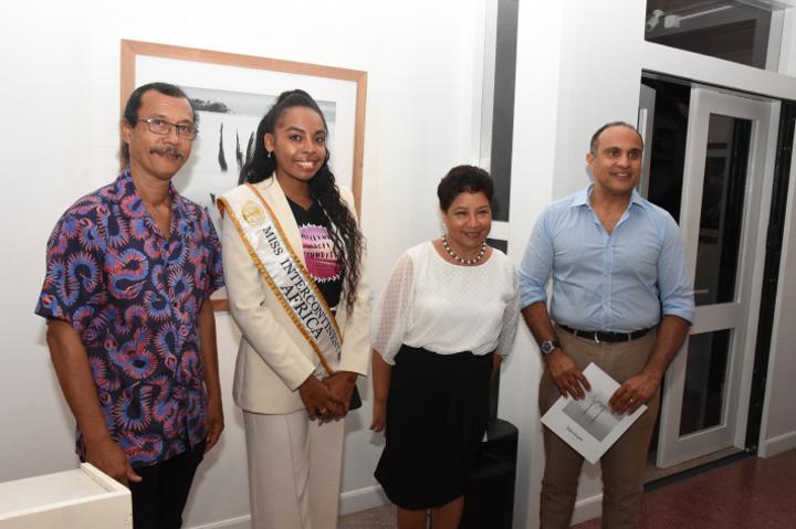 Kenyan photographer Zia Manji hosts exhibition on Seychelles ...