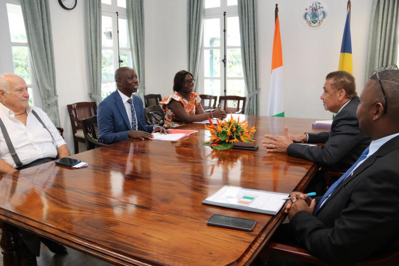 Minister Radegonde receives the Ambassador Designate of Côte d'Ivoire ...