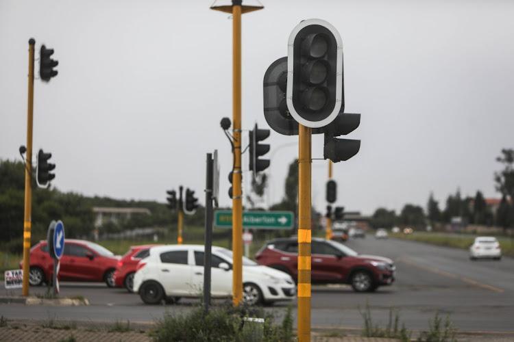Theft and vandalism of traffic lights spikes in Tshwane, disrupting ...