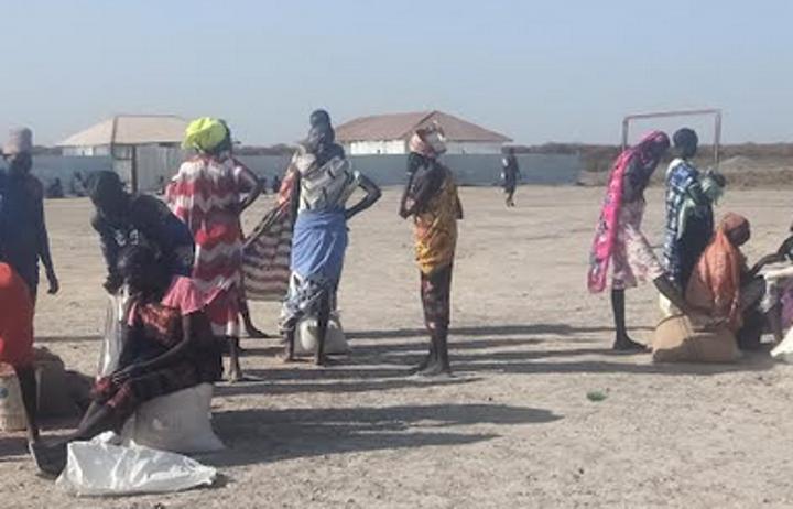 Over 1000 receive relief sorghum in Koch County - South Sudan