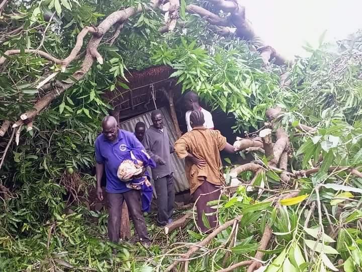 30 injured as heavy rain flattens houses in Mundri West - South Sudan