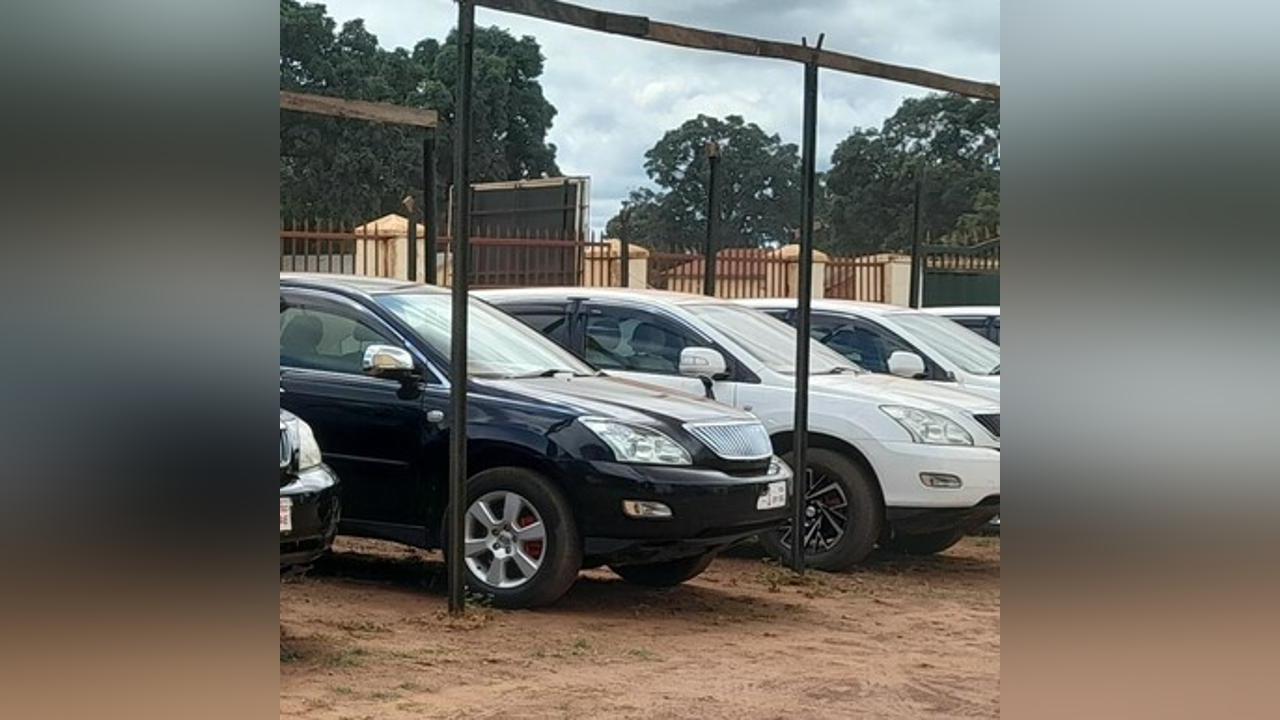 Senior officials receive cars in Western Equatoria - South Sudan
