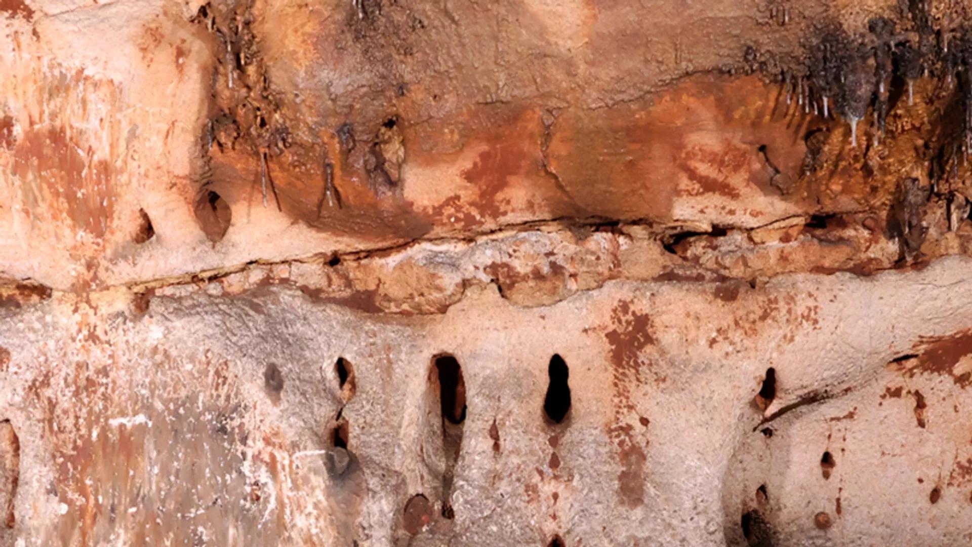 Archaeologists Unearth Stunning Paleolithic Cave Art Site in Spain ...