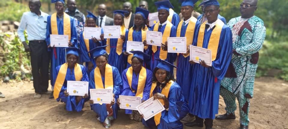 les lauréats de la deuxième promotion de l’institut sup management ont ...