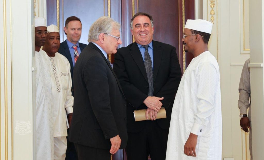 La visite de l'émissaire américain Richard Norland au Tchad « mise à ...