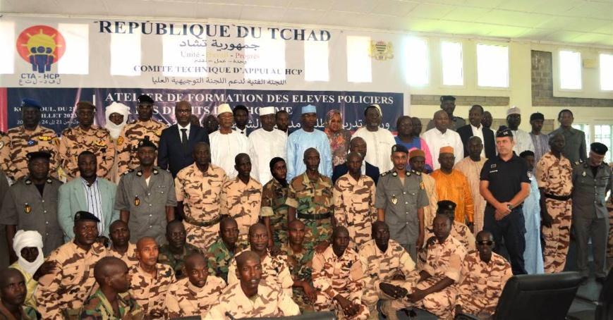 des élèves policiers formés au respect des droits de l'Homme - tchad
