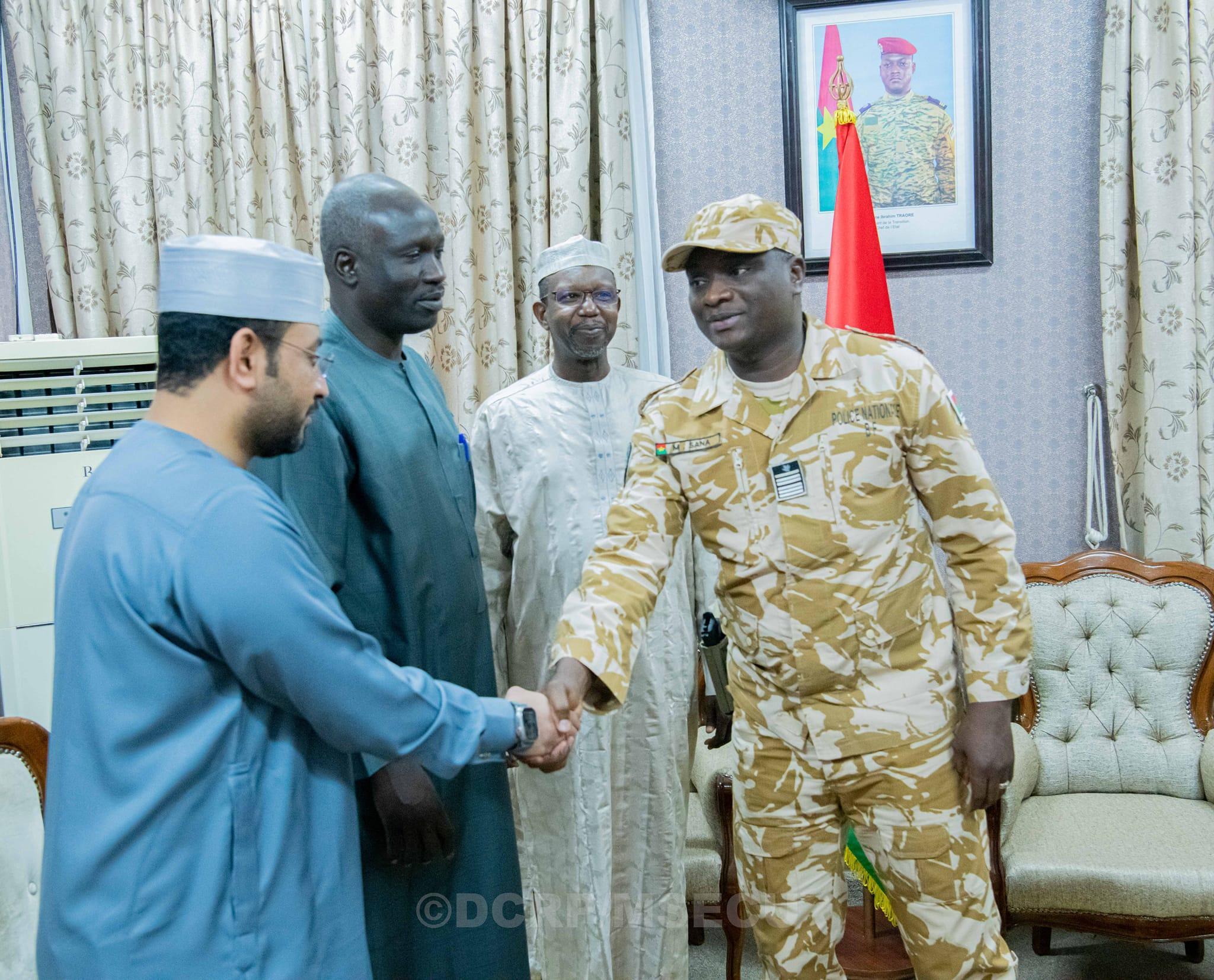 Coopération : L’ambassadeur du Tchad au Burkina chez le ministre de la ...