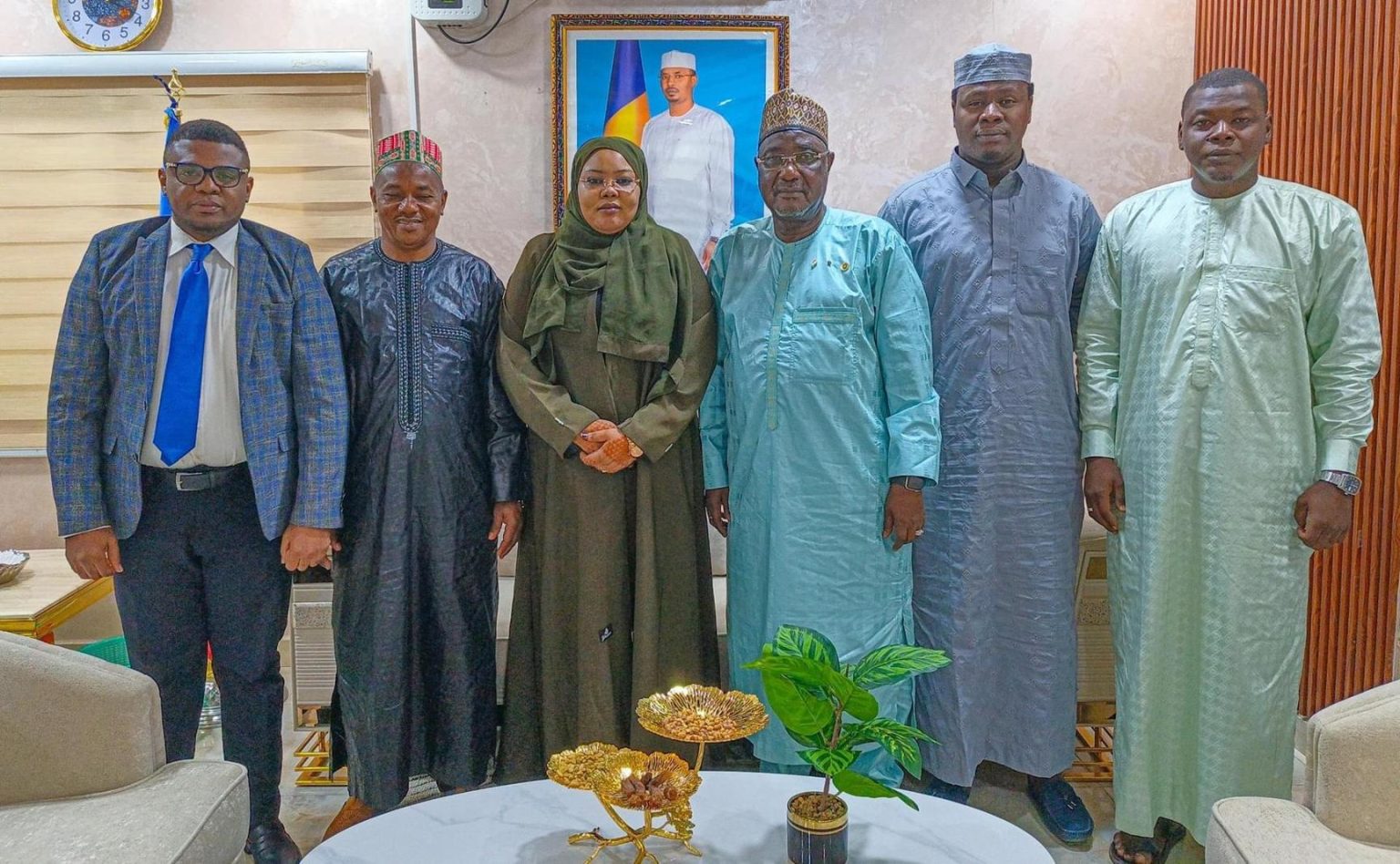 Ministre Rencontre AIRD Pour Renforcer Réponse Humanitaire - tchad