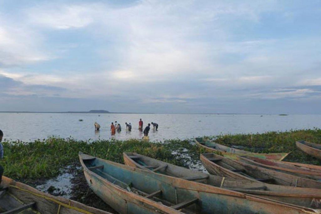 Two fishermen feared drowned as boat capsizes on Lake Kyoga - Uganda