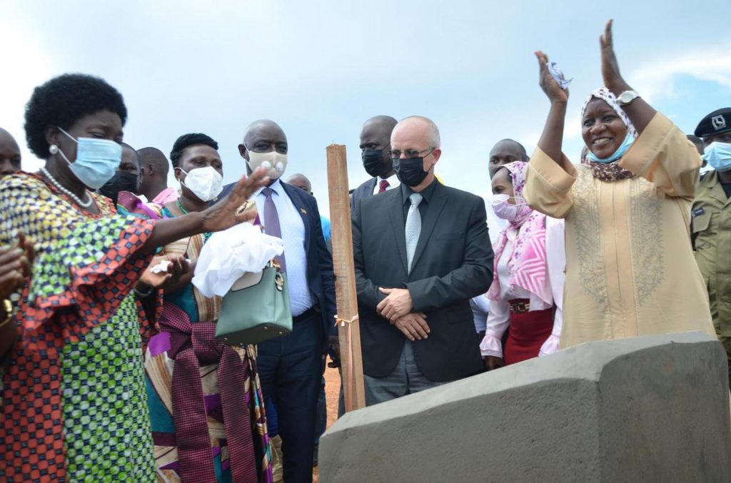 Govt launches building of Mutukula Regional Market - Uganda