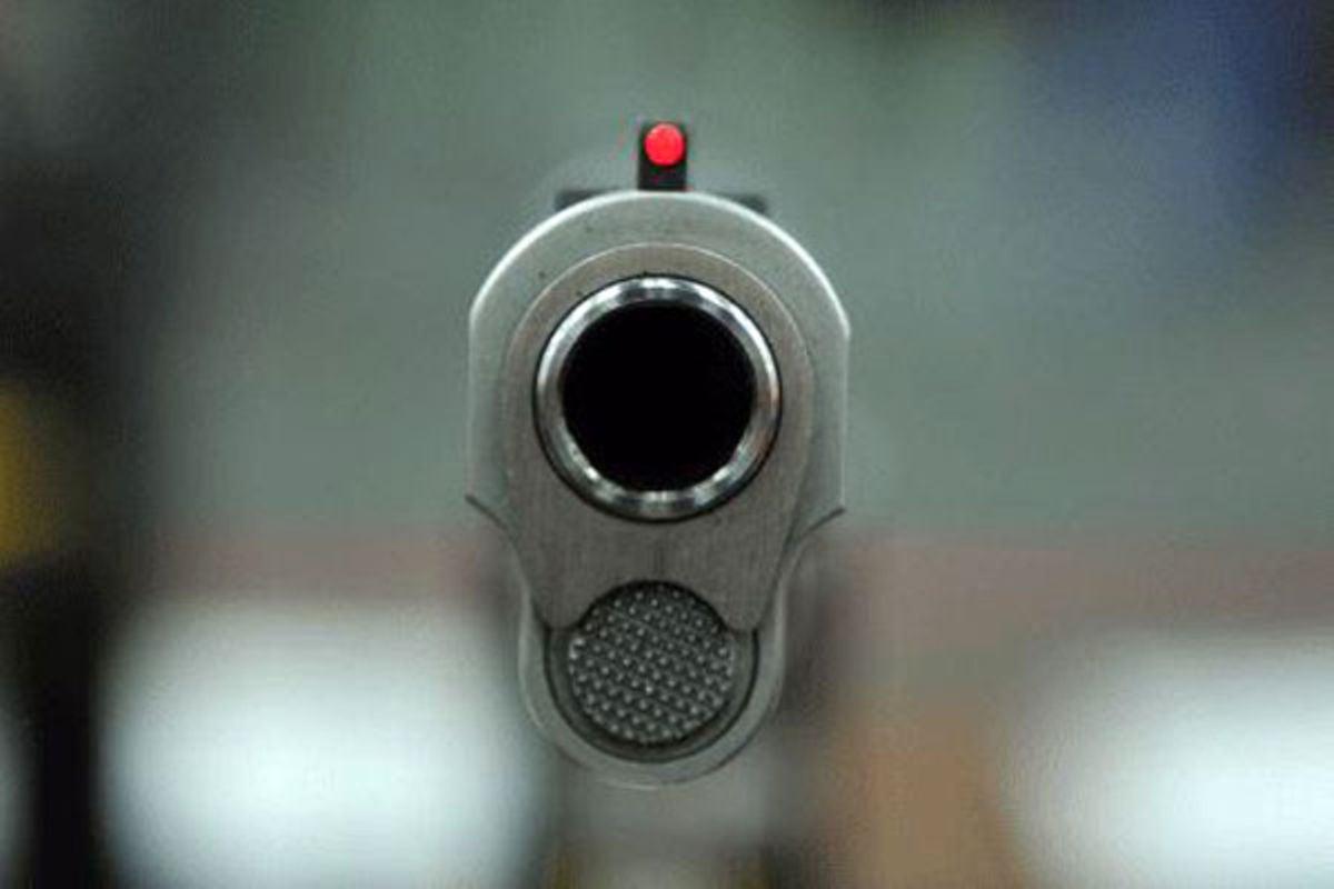 Three security guards arrested after robbing Asian boss at gunpoint ...