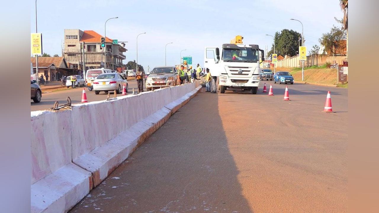 UNRA Introduces Traffic Changes to Make Nkumba Blackspot Safe - Uganda UNRA Introduces Traffic Changes to Make Nkumba Blackspot Safe - Uganda