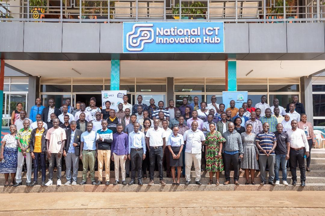 Farmers, Teachers, Business Personnel Equipped with Digital Skills at ...
