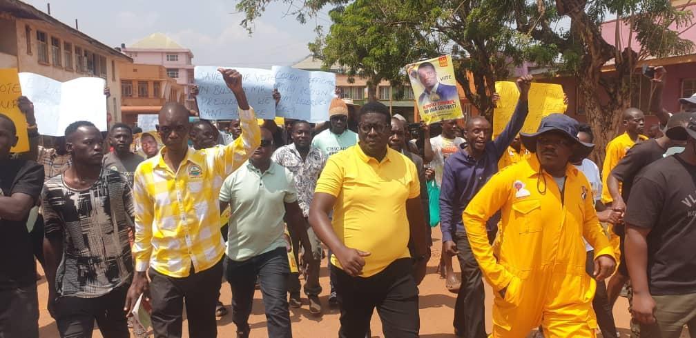 Former RDC Sakwa Leads Protest in Jinja after Defeat in NRM Primaries ...
