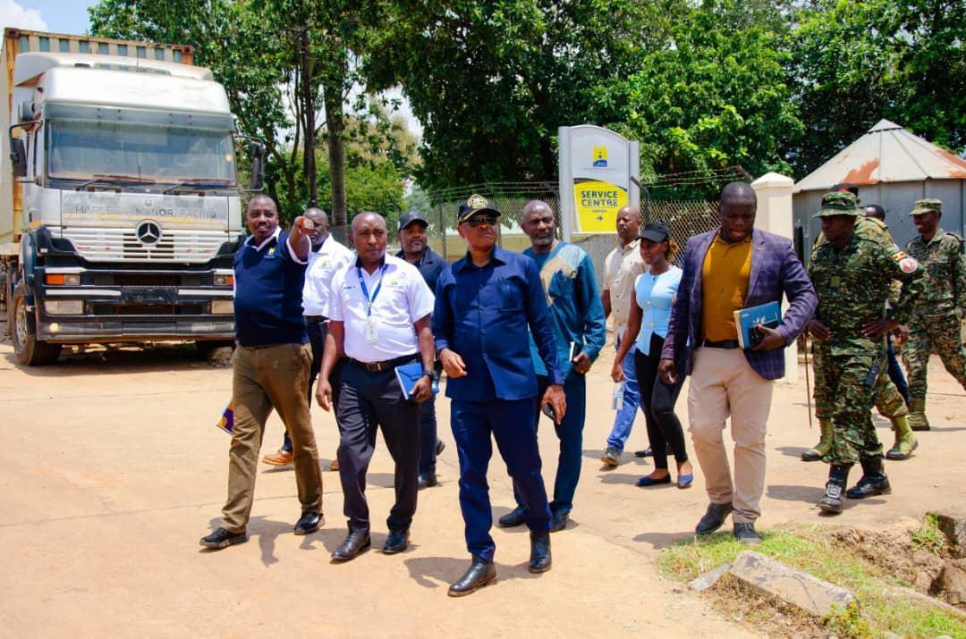 Gen Mbadi Moves to Address Trade Barriers between Uganda and DRC - Uganda