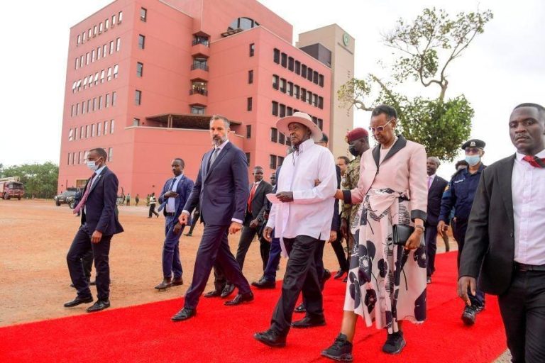 Museveni Launches Aga Khan University - Uganda