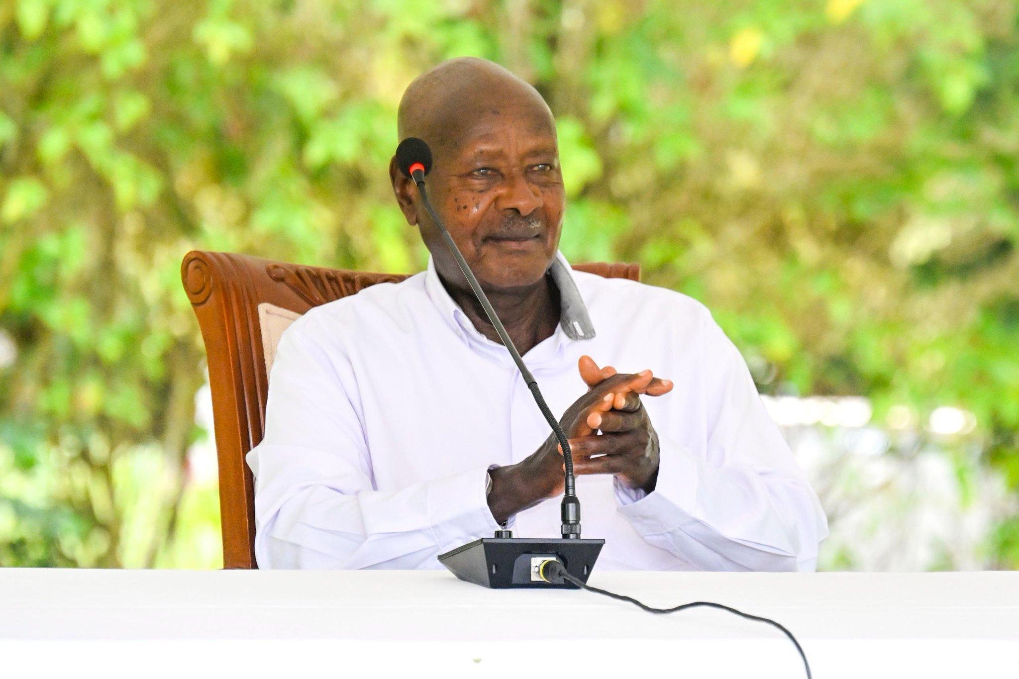 Meeting his Highness the Paramount Chief of Lango - Uganda