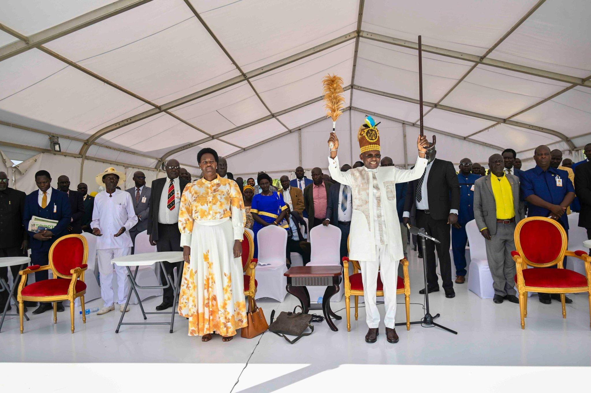 Meeting his Highness the Paramount Chief of Lango - Uganda