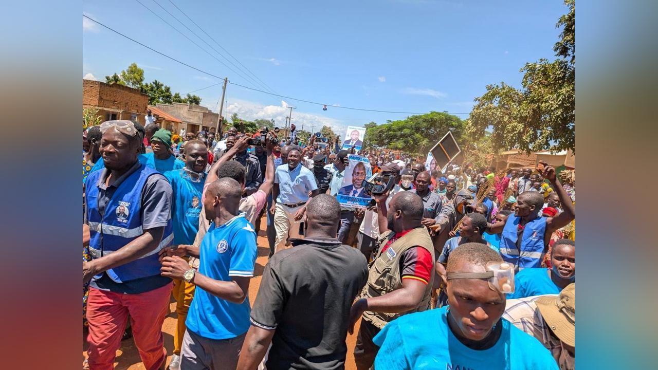 Mafabi Promises Equal Pay and Free Education for Teachers - Uganda