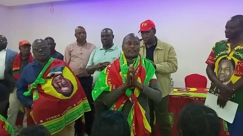 Two PF Top Guns Ditch Icipani In Chadiza With Followers - Zambia